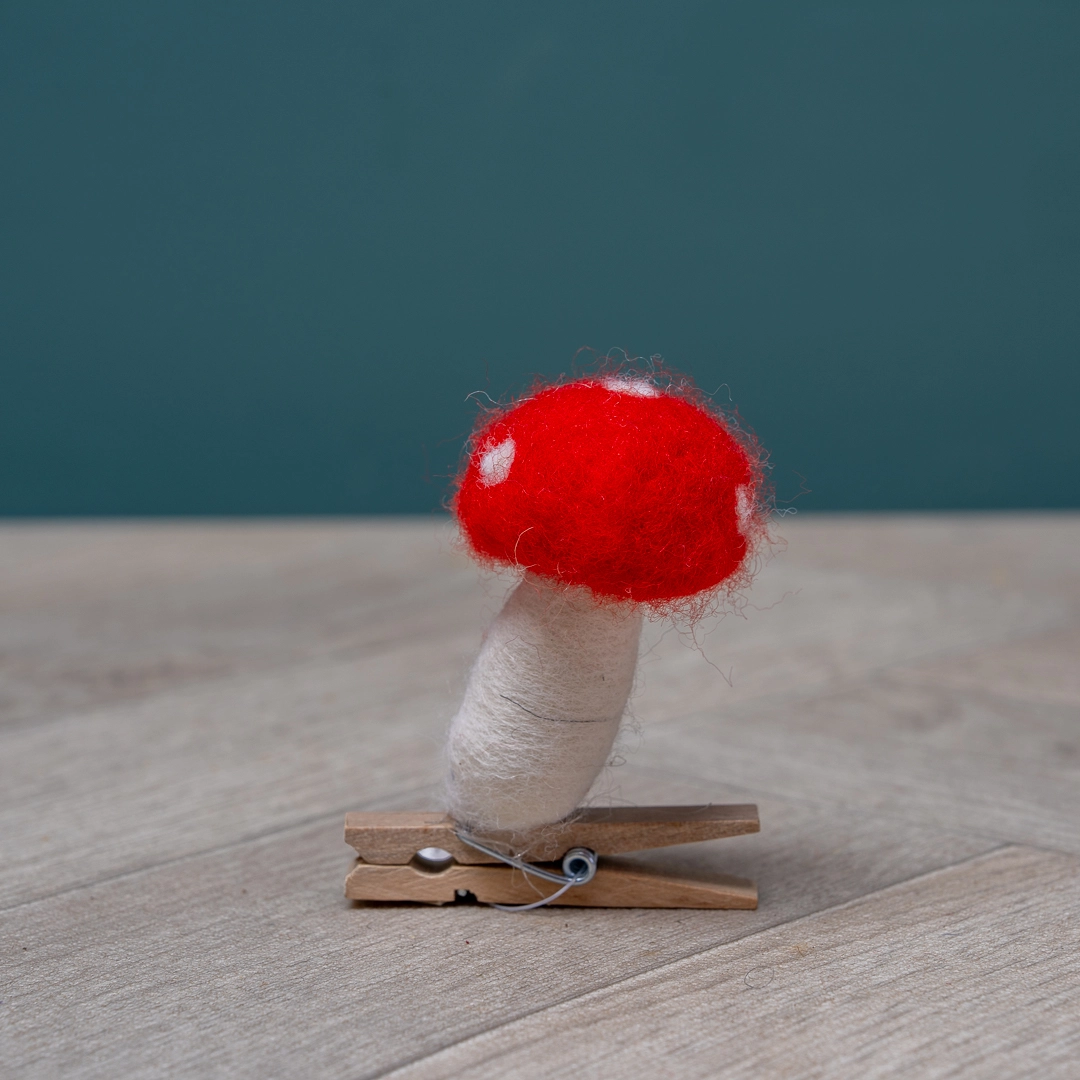 Wool Mix Toadstool On-a-Peg Hand Made Christmas Tree Decoration L6cm (2 ...